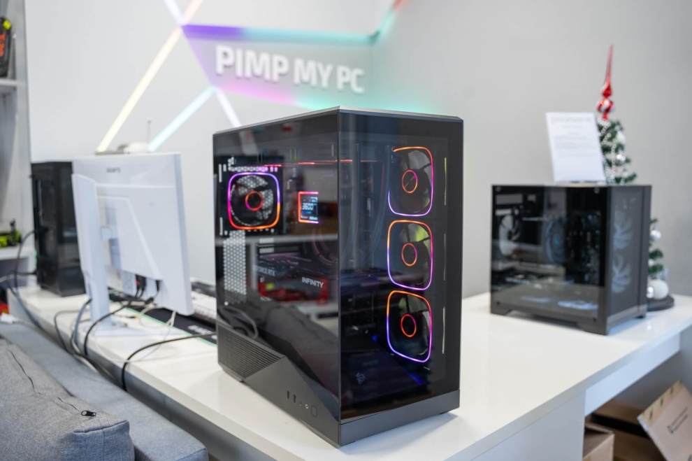 Gaming PC Mystique - AMD Ryzen 7 7800X3D / NVIDIA RTX 5070 12GB / 32GB ...